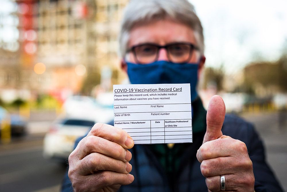 What to Expect After Receiving the COVID-19 Vaccine | American Lung ...