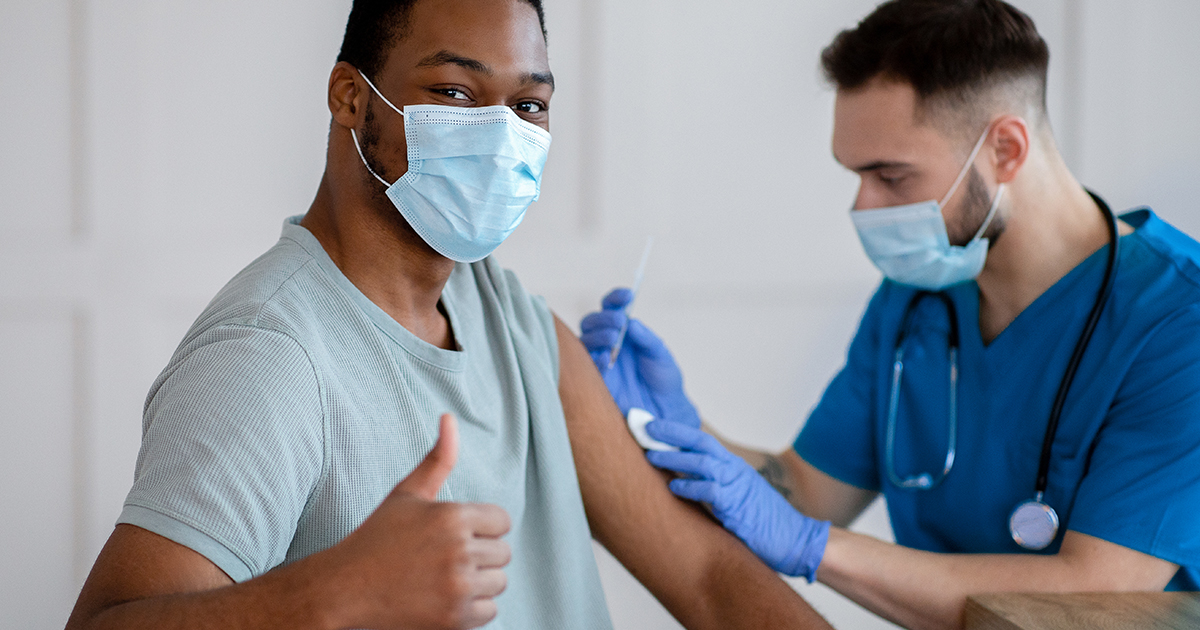 Flu Shot and COVID-19 vaccine: Do I need both? | American Lung Association